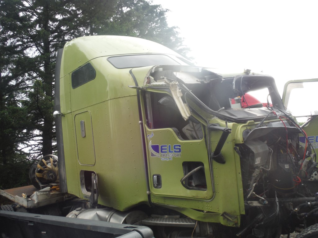 K147 - 2013 Kenworth T660 | Payless Truck Parts