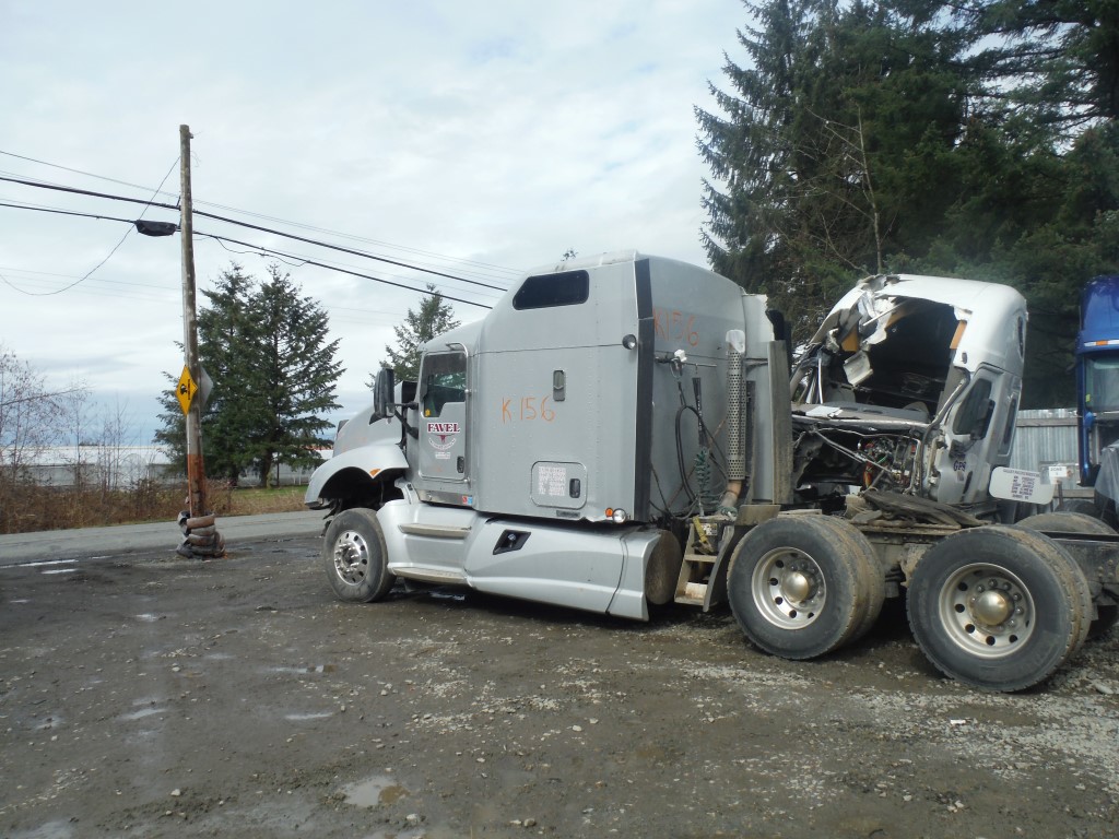 K156 - 2012 Kenworth T660 | Payless Truck Parts