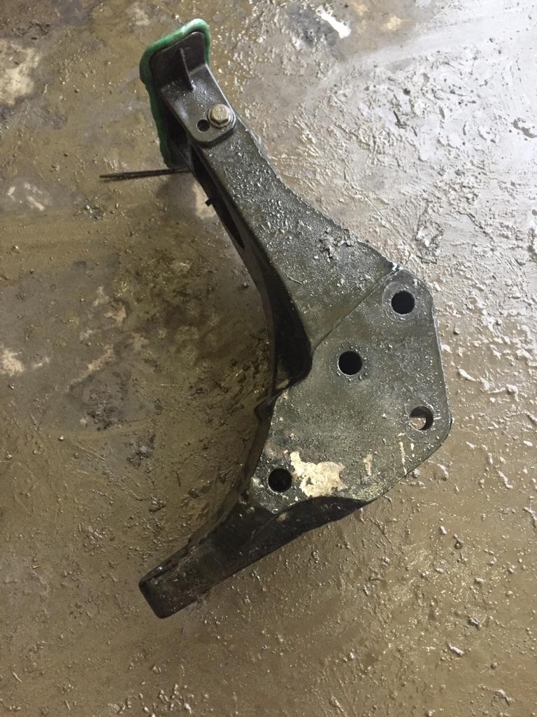 Peterbilt Brackets, Misc. | Payless Truck Parts