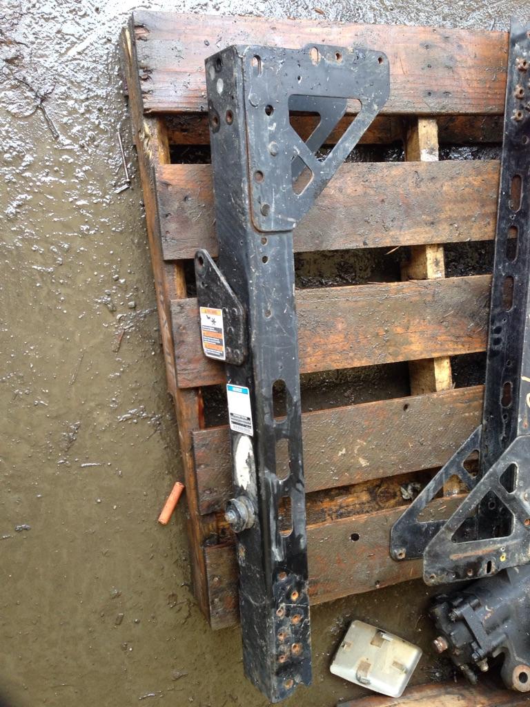 Peterbilt Brackets, Misc. | Payless Truck Parts