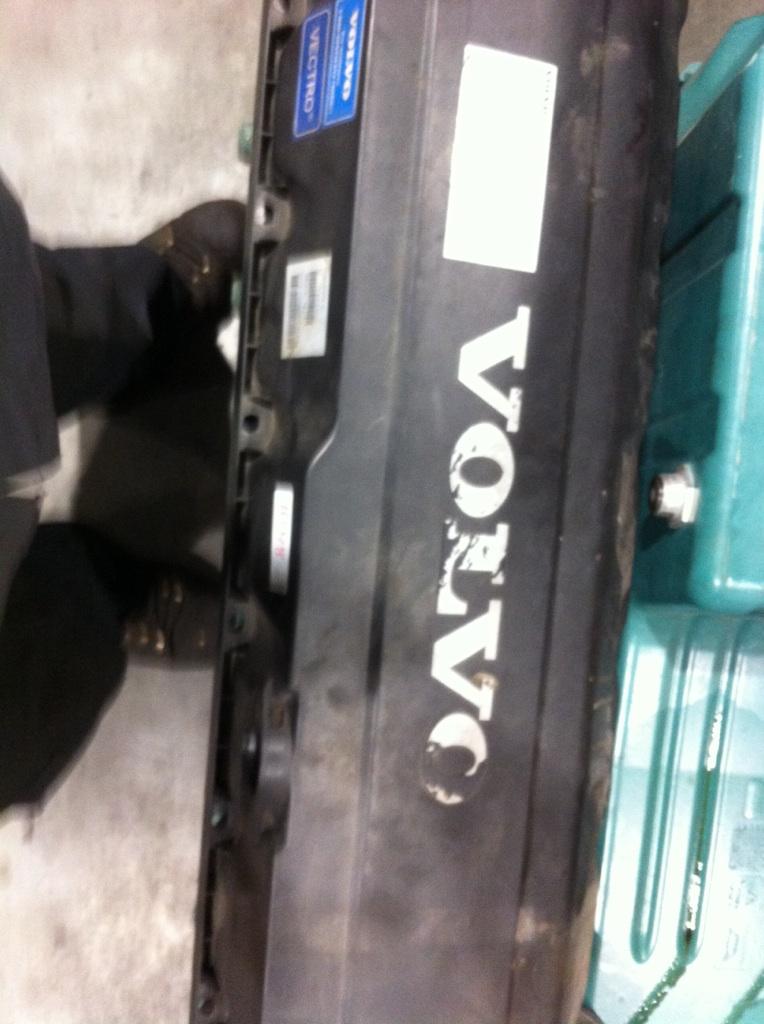 Volvo D13 SCR Valve Cover | Payless Truck Parts