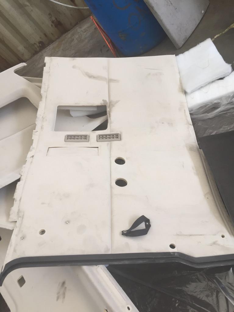 2016 Volvo Interior Parts, Misc. | Payless Truck Parts