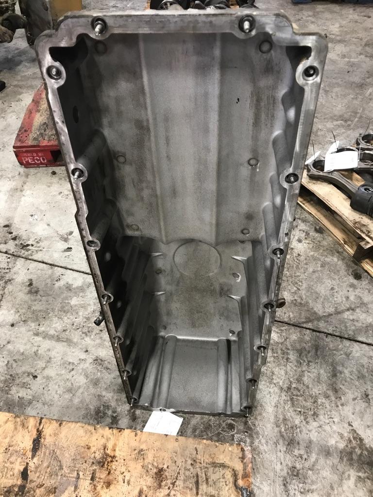 Detroit DD15 Oil Pan | Payless Truck Parts
