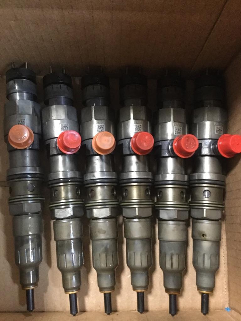 Detroit DD15 Fuel Injector | Payless Truck Parts