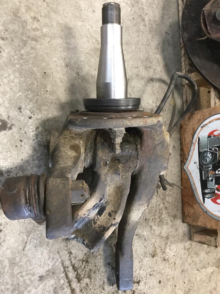 Spindle / Knuckle, Front | Payless Truck Parts