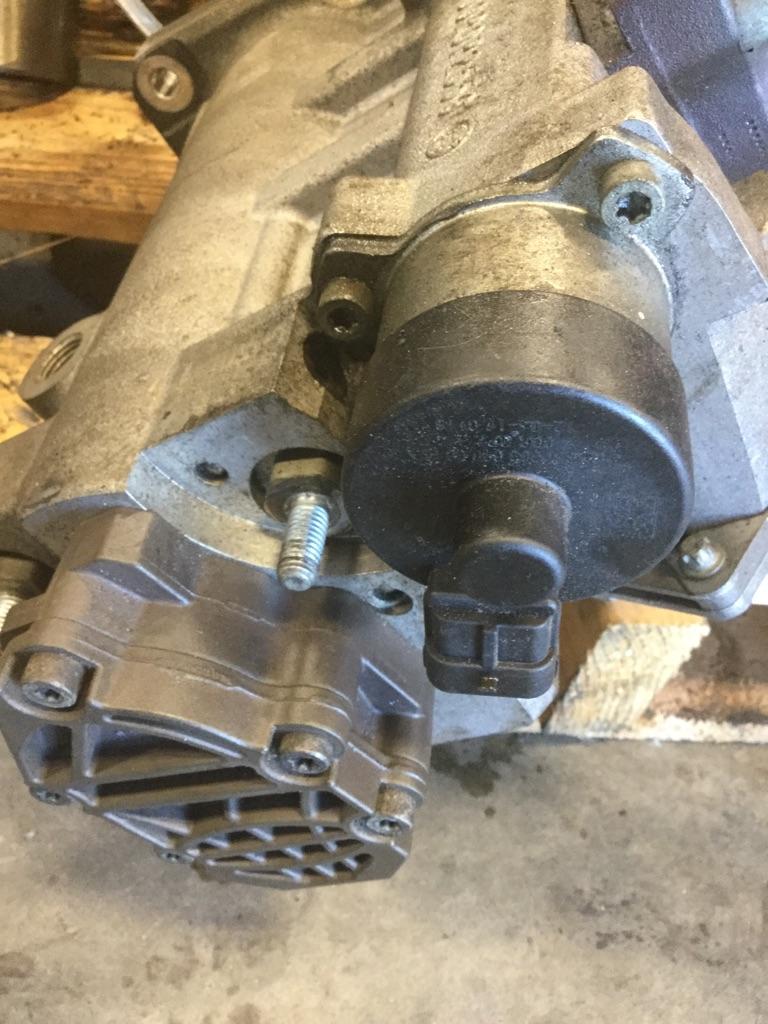 Mercedes Fuel Pump (Injection) | Payless Truck Parts