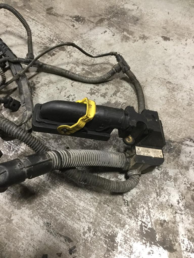 Detroit DD15 Engine Wiring Harness | Payless Truck Parts