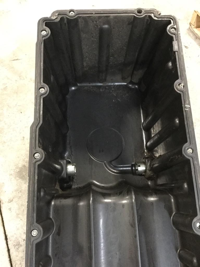 Detroit DD15 Oil Pan | Payless Truck Parts
