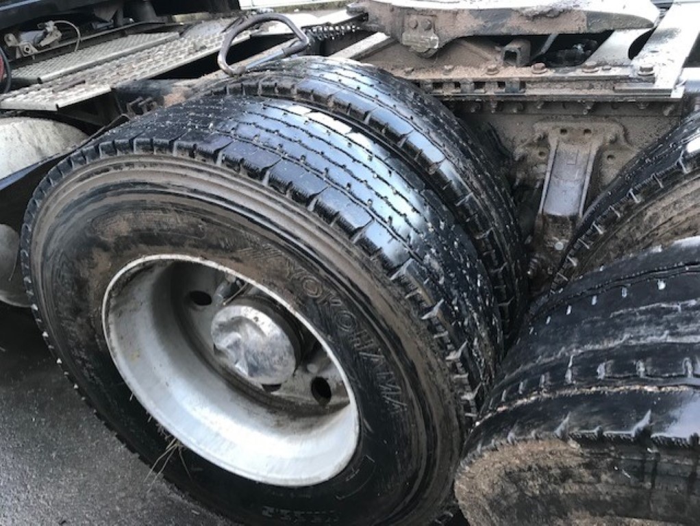 V190 - 2014 Volvo VNL64 | Payless Truck Parts