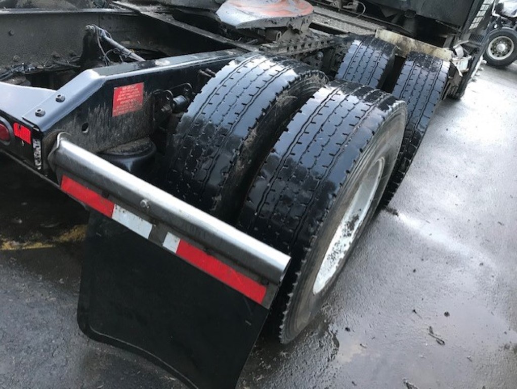 V190 - 2014 Volvo VNL64 | Payless Truck Parts