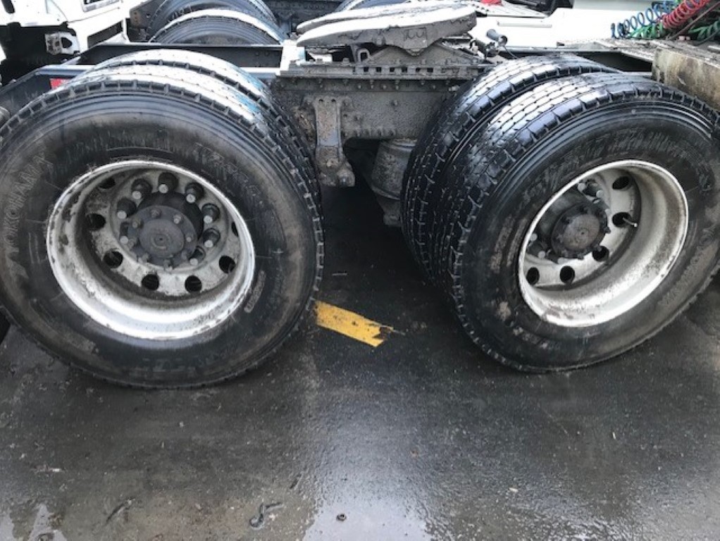 V190 - 2014 Volvo VNL64 | Payless Truck Parts