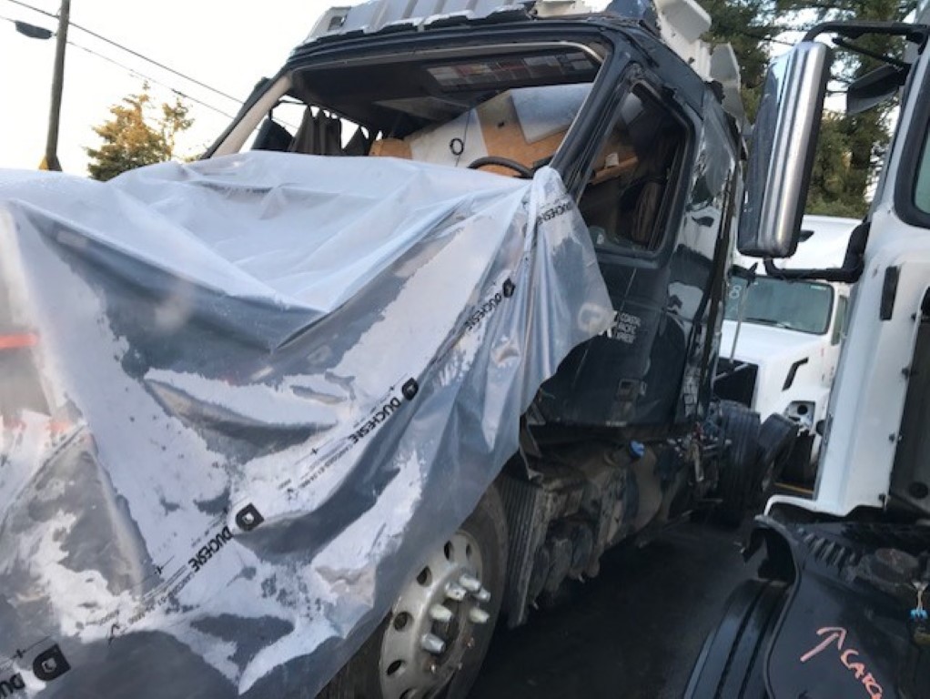 V190 - 2014 Volvo VNL64 | Payless Truck Parts