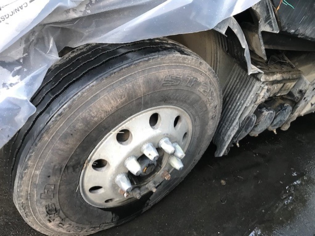 V190 - 2014 Volvo VNL64 | Payless Truck Parts