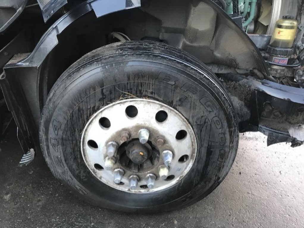 V190 - 2014 Volvo VNL64 | Payless Truck Parts