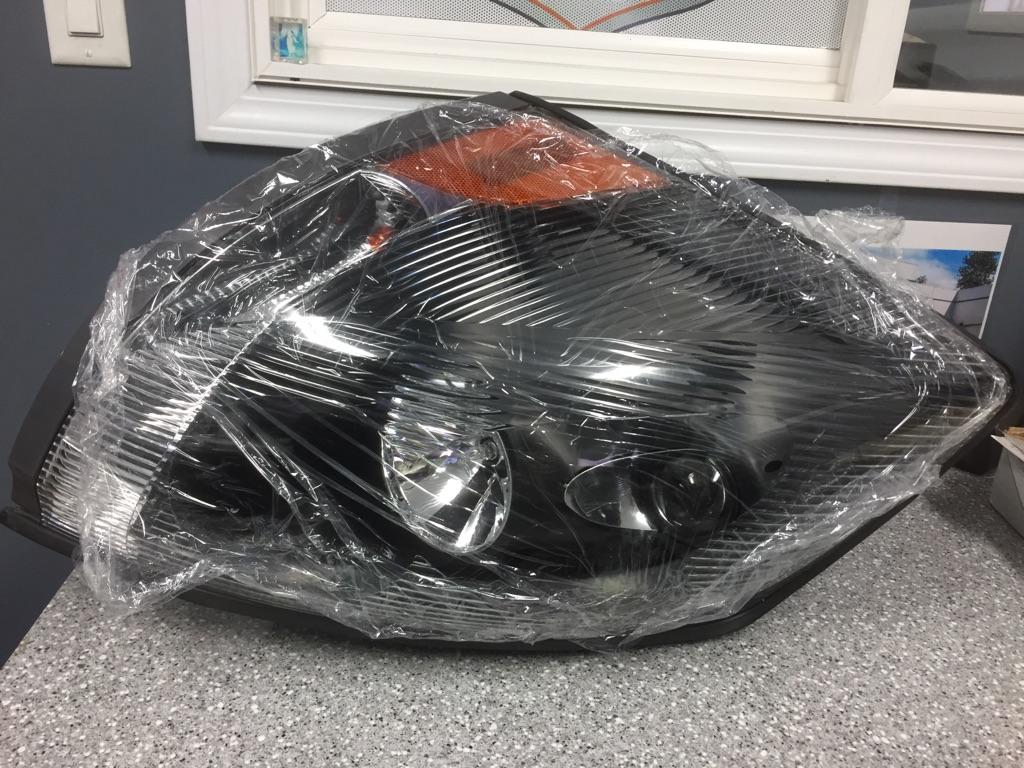 Volvo Headlamp Assembly | Payless Truck Parts