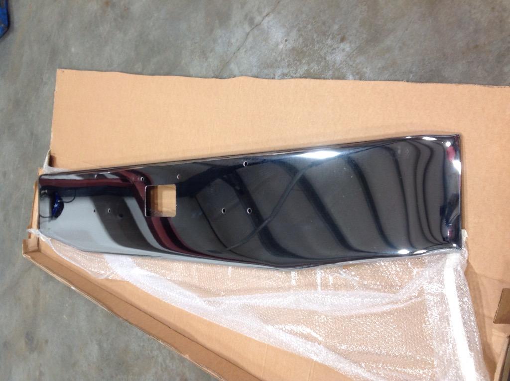 Peterbilt 379 Bumper Assembly, Front | Payless Truck Parts