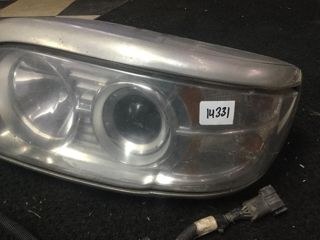 2014 Peterbilt 367 Headlamp Assembly | Payless Truck Parts