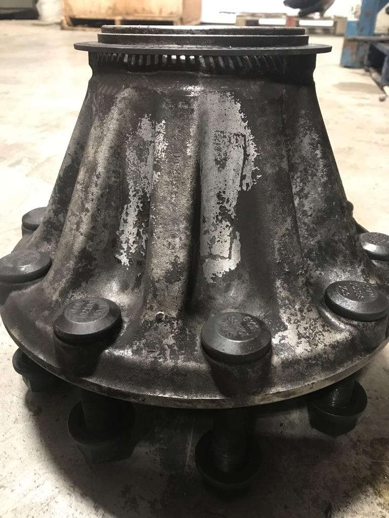 2017 Freightliner Cascadia Hub | Payless Truck Parts