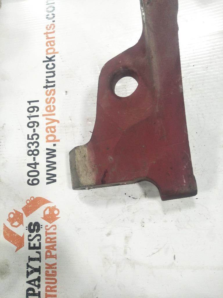Engine Mounts | Payless Truck Parts