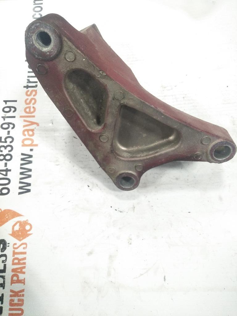 Engine Mounts | Payless Truck Parts