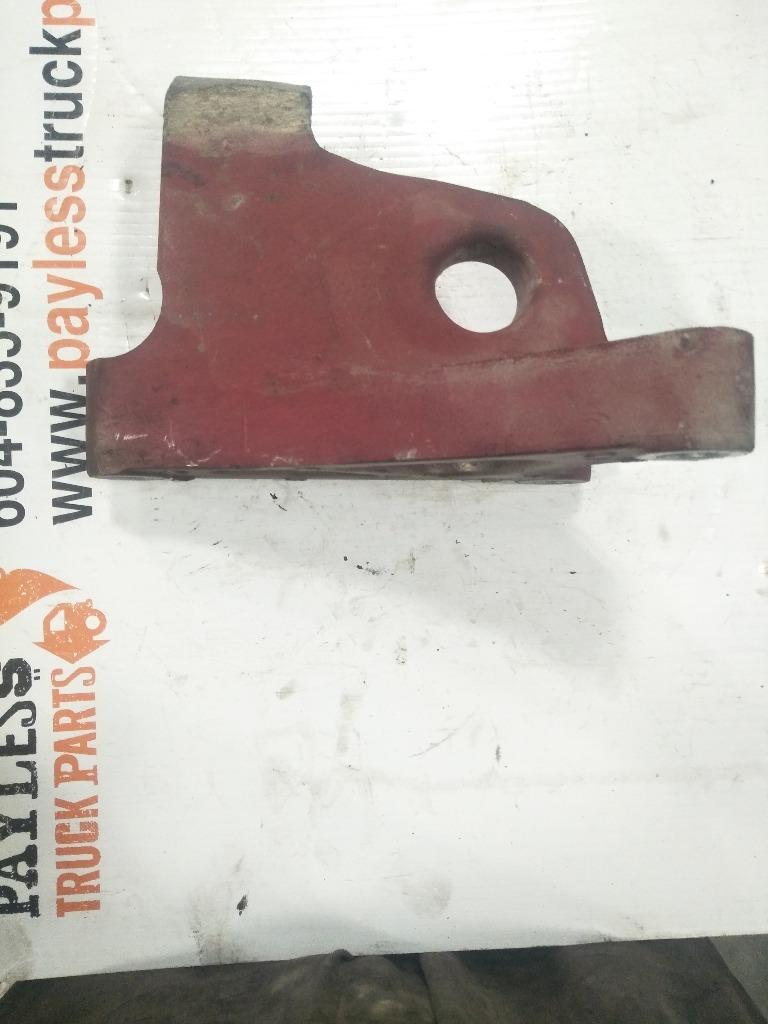 Engine Mounts | Payless Truck Parts