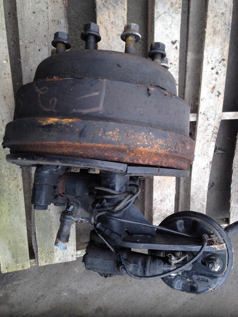 2018 Freightliner Cascadia Spindle / Knuckle, Front | Payless Truck Parts