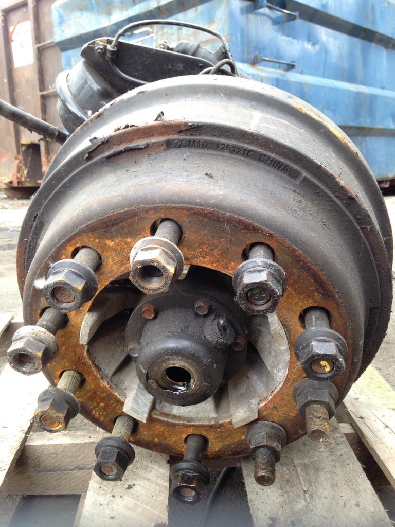 2018 Freightliner Cascadia Spindle / Knuckle, Front | Payless Truck Parts