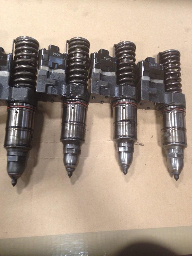 Detroit Series 60 11.1 DDEC III Fuel Injector | Payless Truck Parts