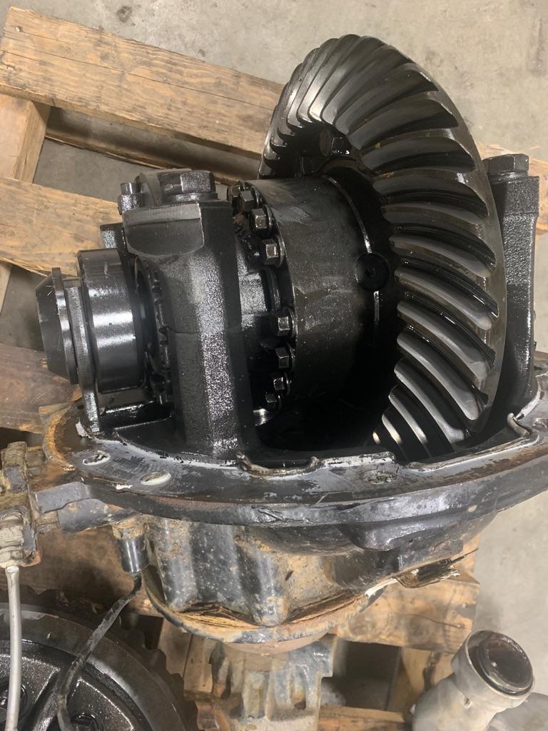 2012 Freightliner Cascadia Differential Assembly (Rear, Rear) | Payless ...