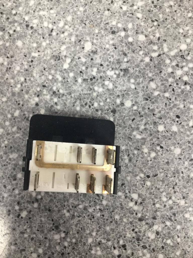 Peterbilt Dash / Console Switch | Payless Truck Parts