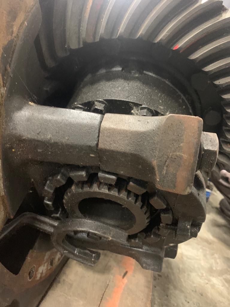 2017 Freightliner Cascadia Differential Assembly (Rear, Rear) | Payless ...
