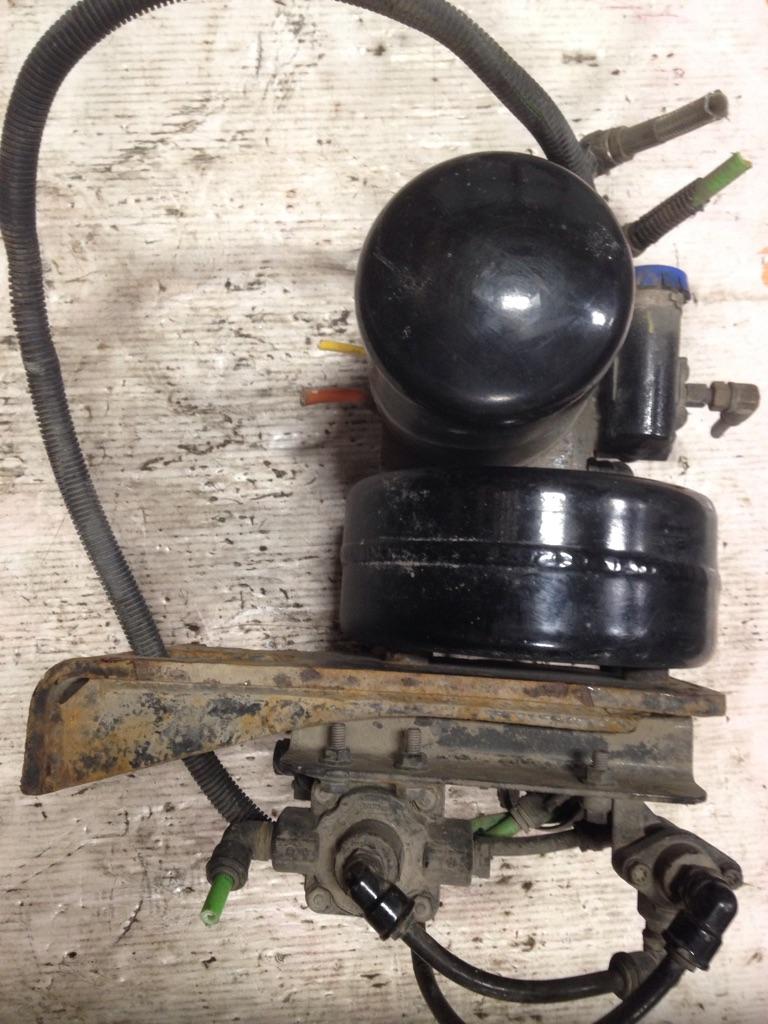 2017 Freightliner Cascadia Air Drier | Payless Truck Parts