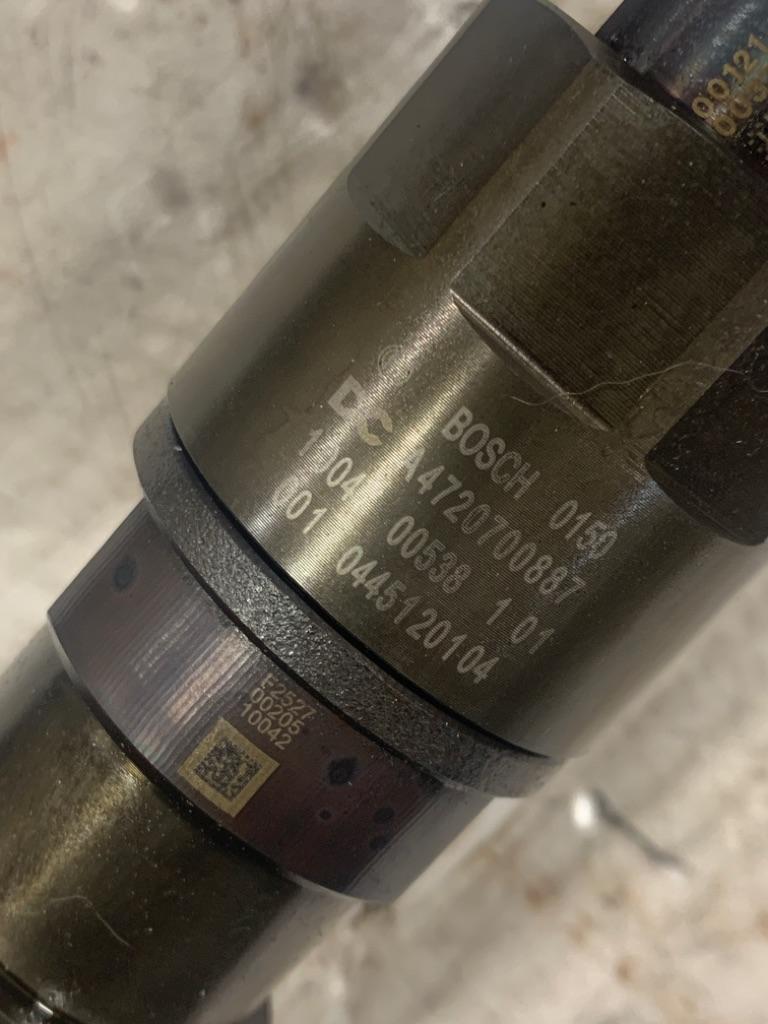 Detroit DD15 Fuel Injector | Payless Truck Parts
