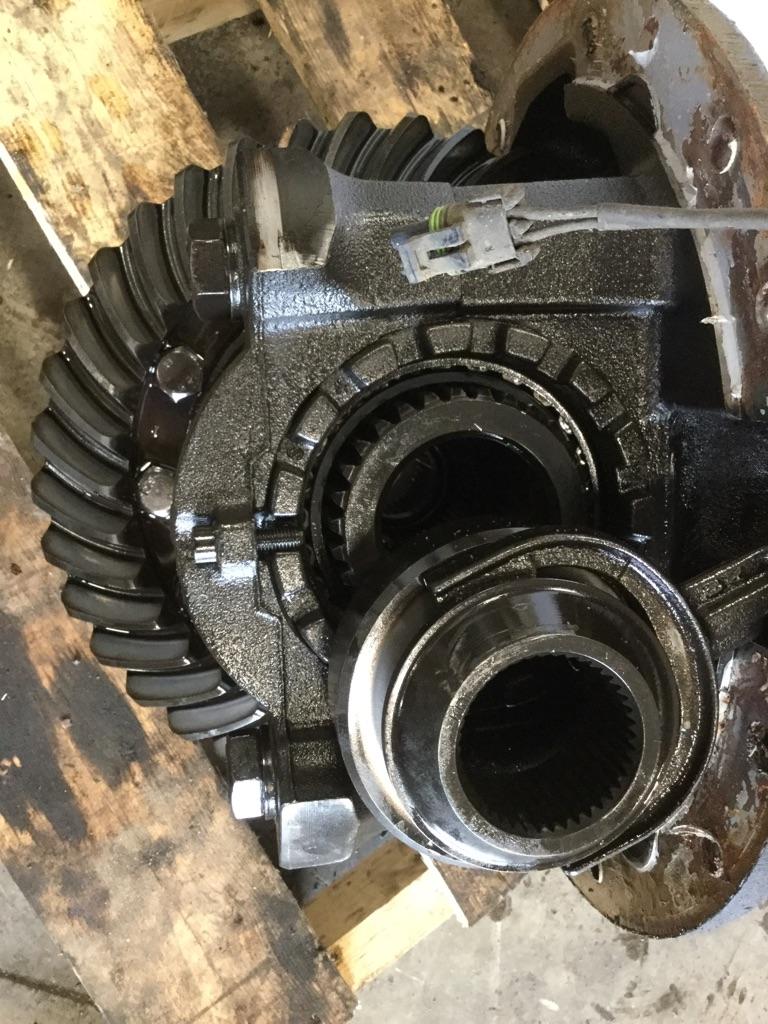 Rockwell RT-40-145 Differential Assembly (Rear, Rear) | Payless Truck Parts