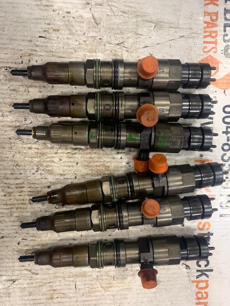 Detroit DD15 Fuel Injector | Payless Truck Parts