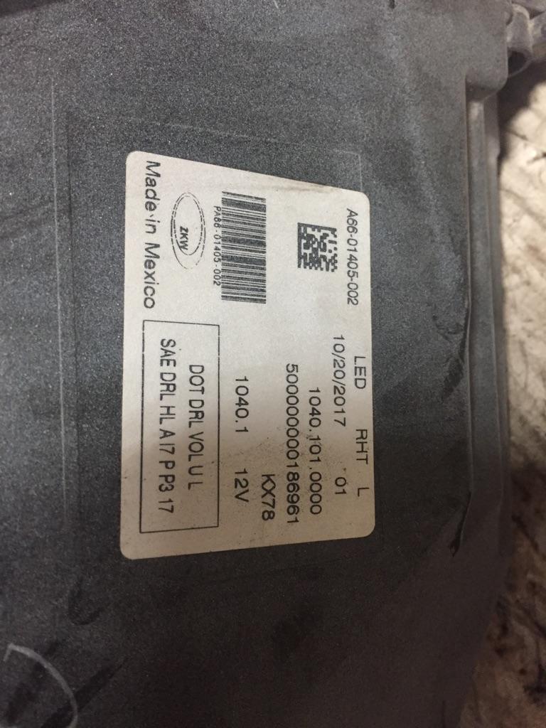 Freightliner Cascadia Headlamp Assembly | Payless Truck Parts