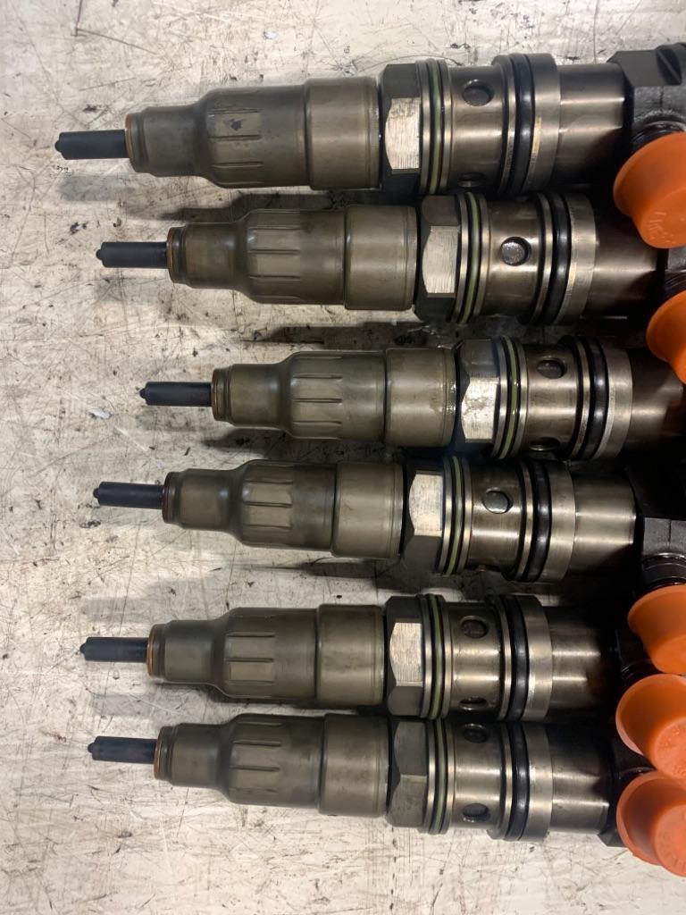 Detroit DD15 Fuel Injector | Payless Truck Parts
