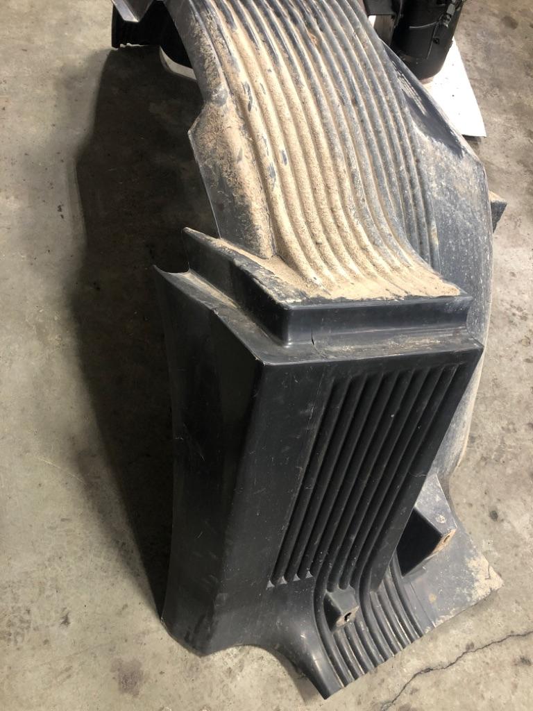 Fender | Payless Truck Parts