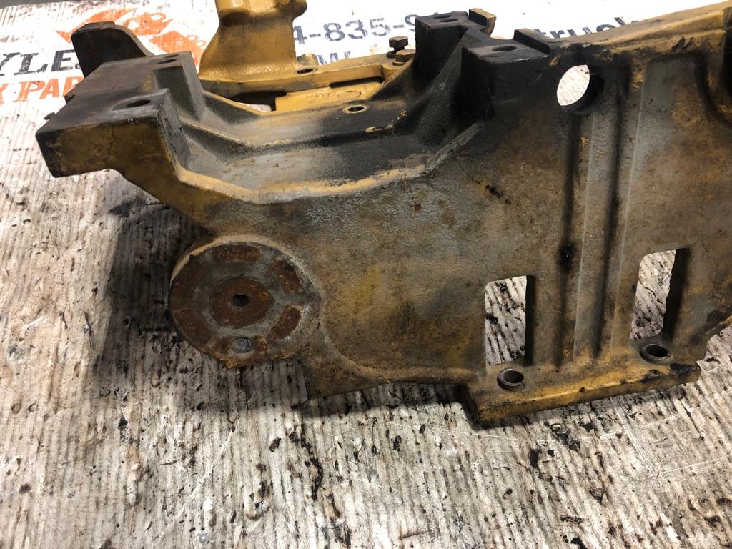 Cat c13 Brackets, Misc. | Payless Truck Parts