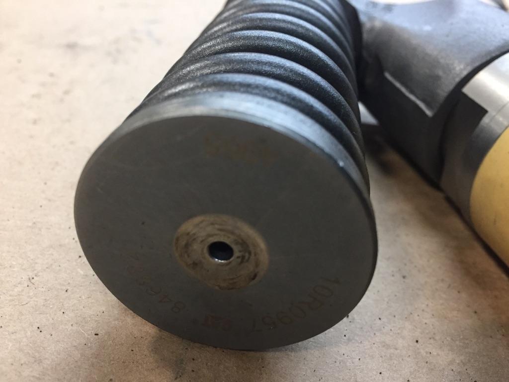 Cat C-15 Fuel Injector | Payless Truck Parts