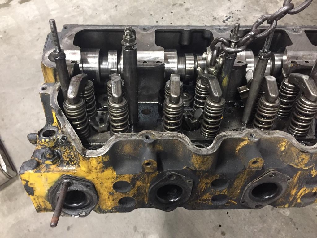 Cat C-15 Cylinder Head | Payless Truck Parts