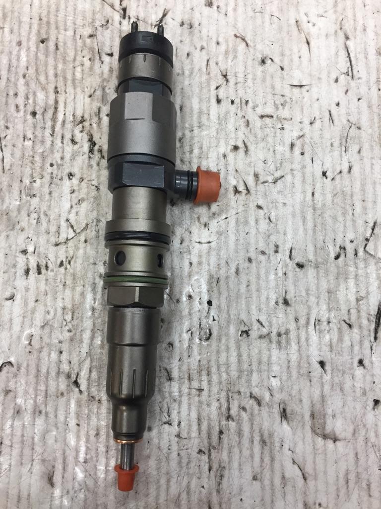 Detroit DD15 Fuel Injector | Payless Truck Parts