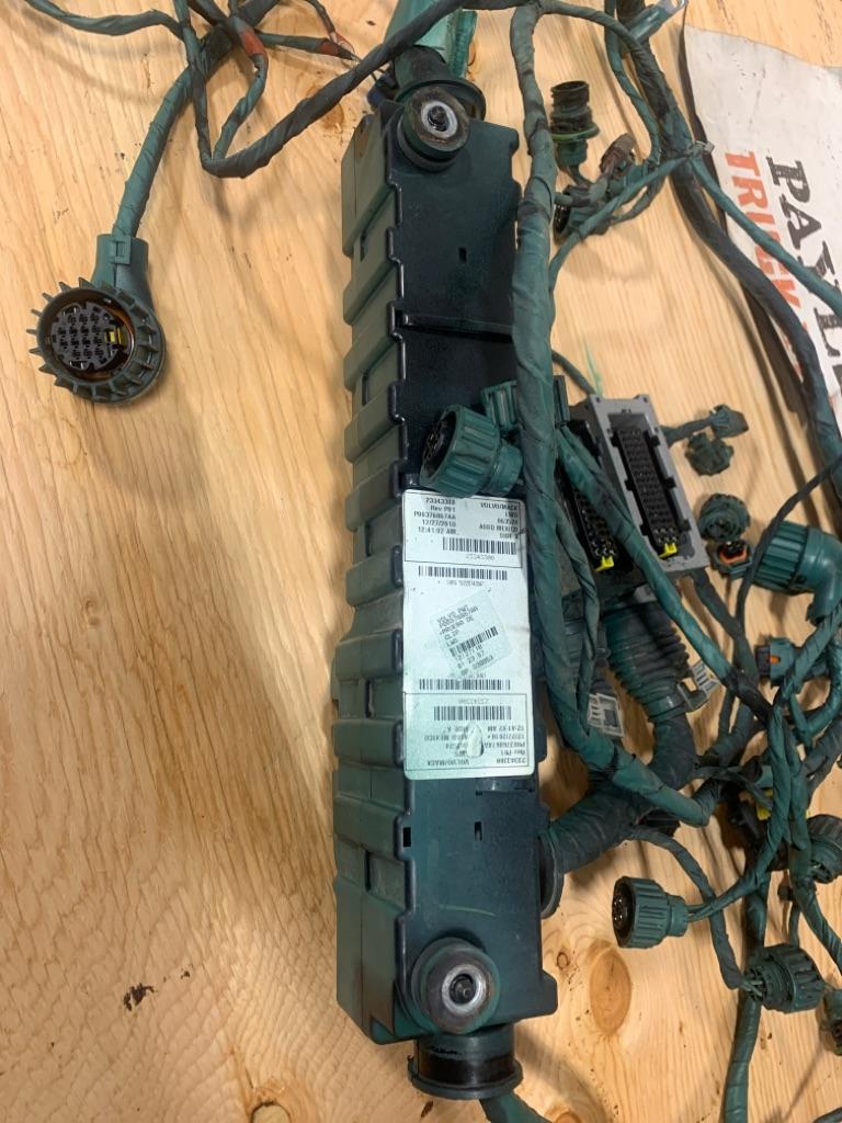 Volvo D13 Engine Wiring Harness | Payless Truck Parts
