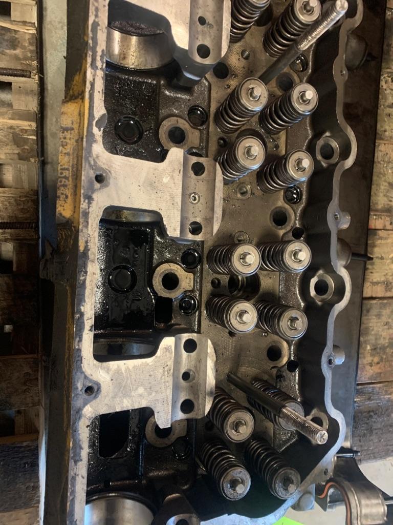 Cat C-15 Cylinder Head | Payless Truck Parts