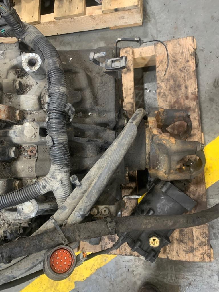 2004 Volvo Vn Transmission Assembly | Payless Truck Parts