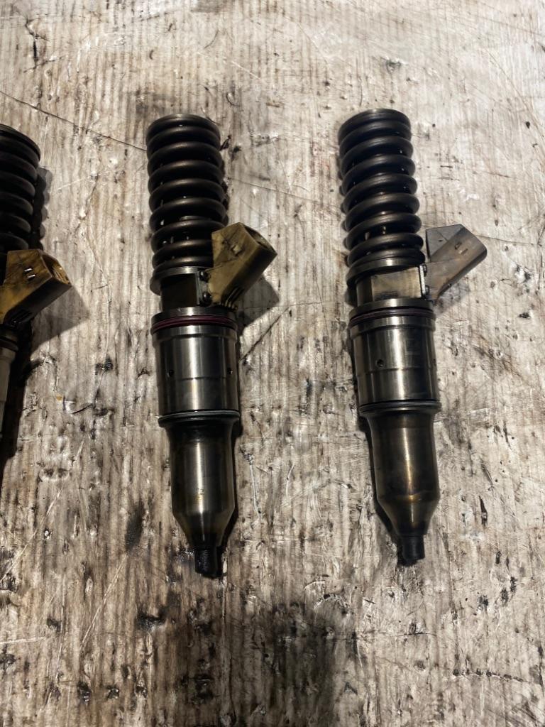 Cat C-15 Fuel Injector | Payless Truck Parts