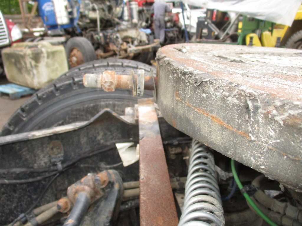 F298 - 2018 Freightliner Cascadia | Payless Truck Parts