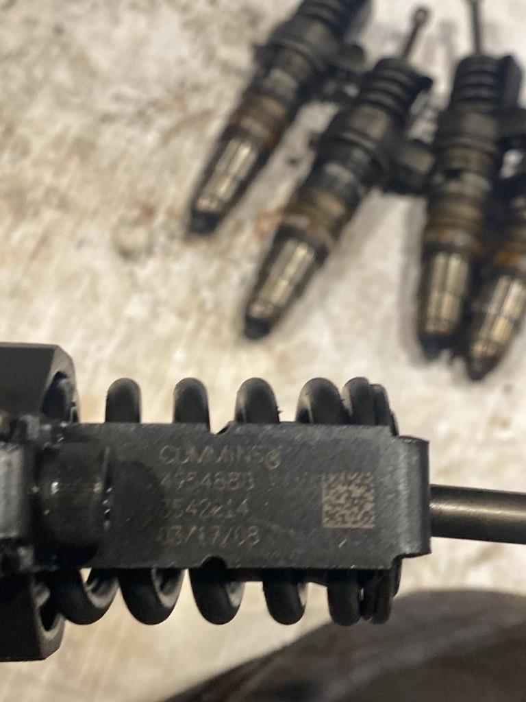 Cummins ISX Fuel Injector | Payless Truck Parts