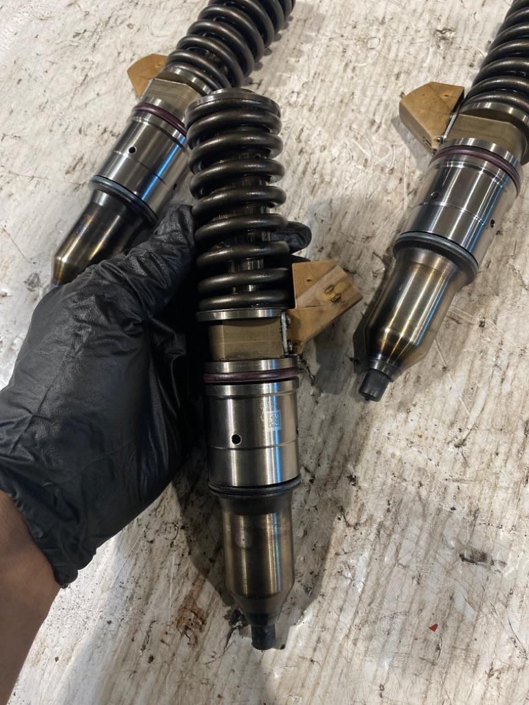 Cat C15 Fuel Injector | Payless Truck Parts
