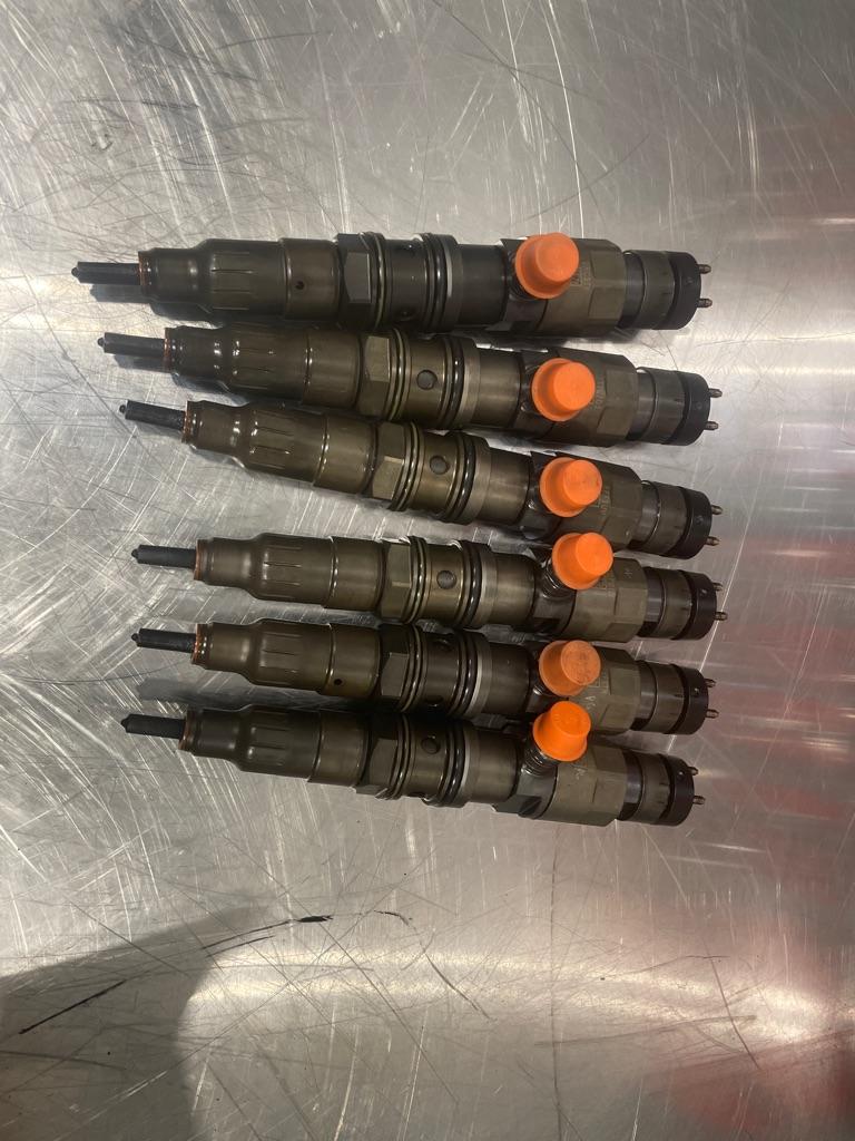 Detroit DD15 Fuel Injector | Payless Truck Parts